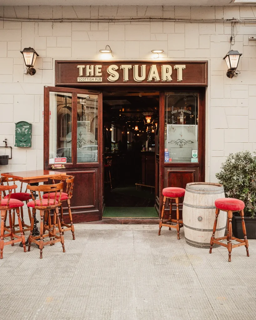 The Stuart Pub – Un angolo di Scozia nel cuore di Bari